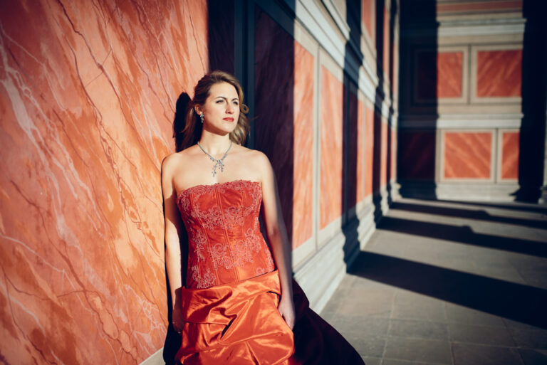 JACQUELYN WAGNER – Mahler „Sinfonie Nr. 8“ in Minnesota – opern-agentur